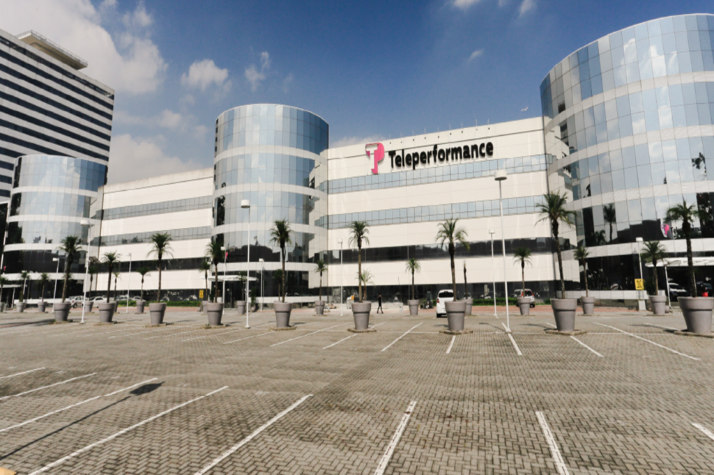 Trabalhe de Casa: Teleperformance Oferece 50 Vagas para Atendimento ao ...